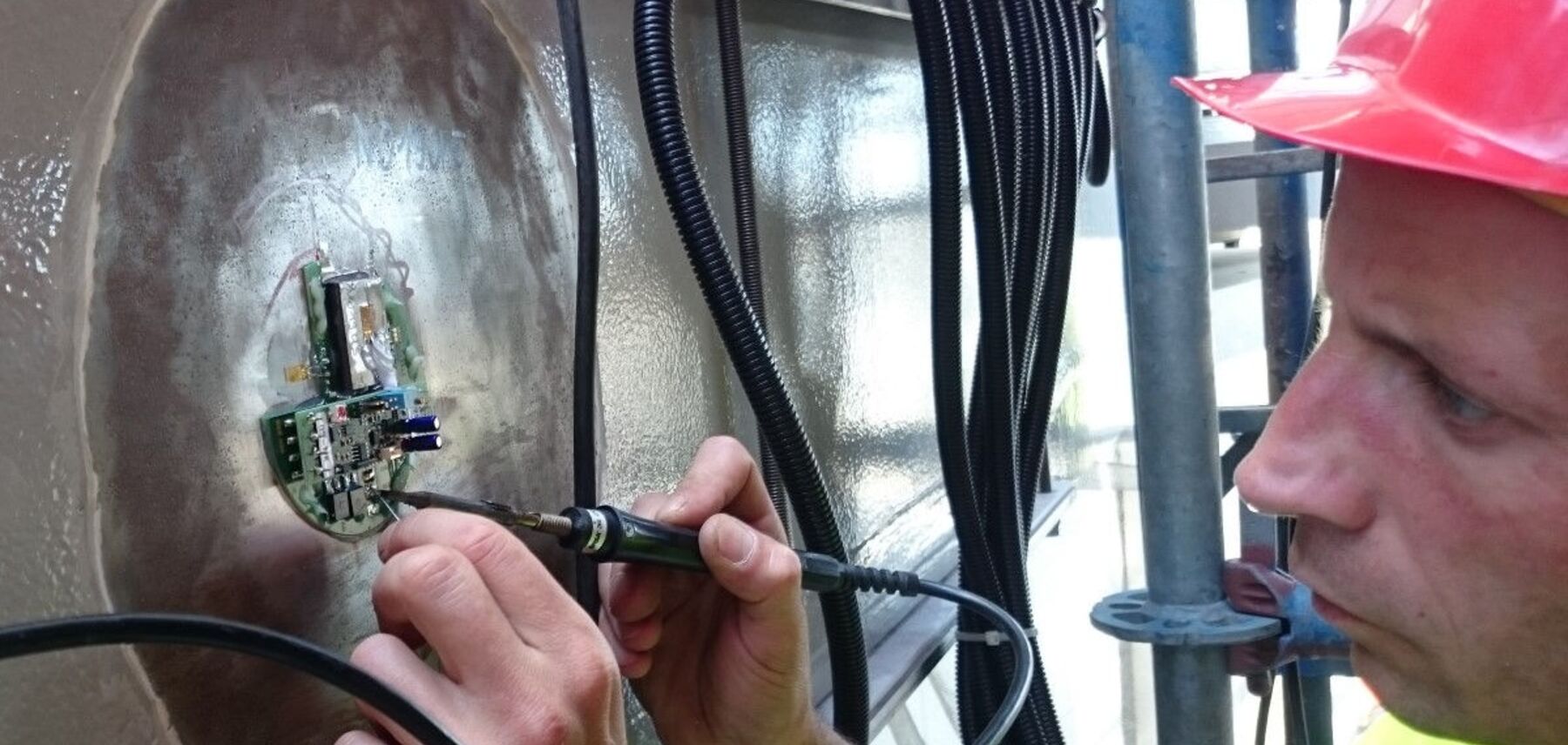 Use of strain gauges on buildings | Use of strain gauges on buildings